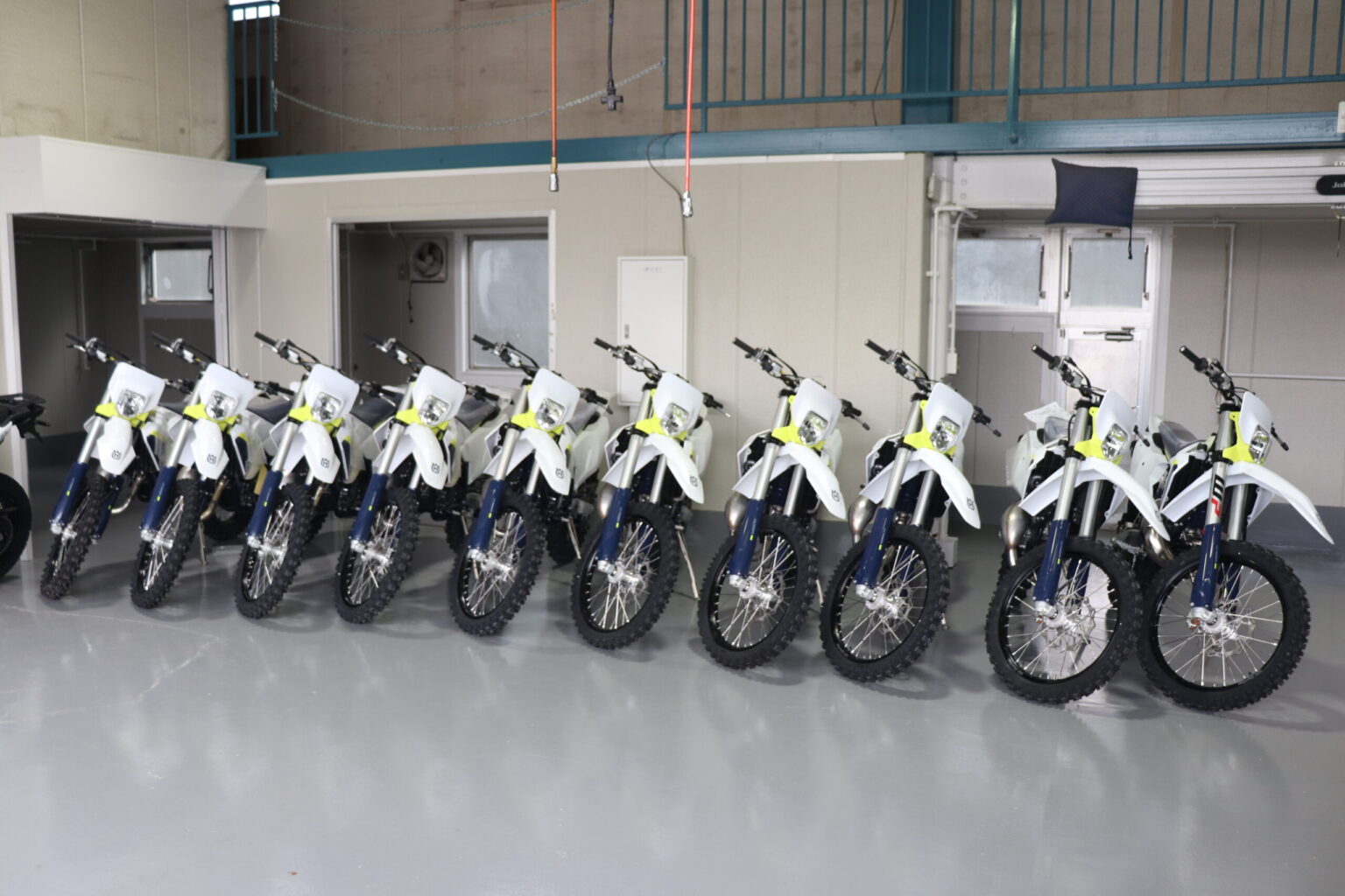 アルファスリー ALPHATHREE | Husqvarna 正規販売店|レーサー登録なら当店へ！